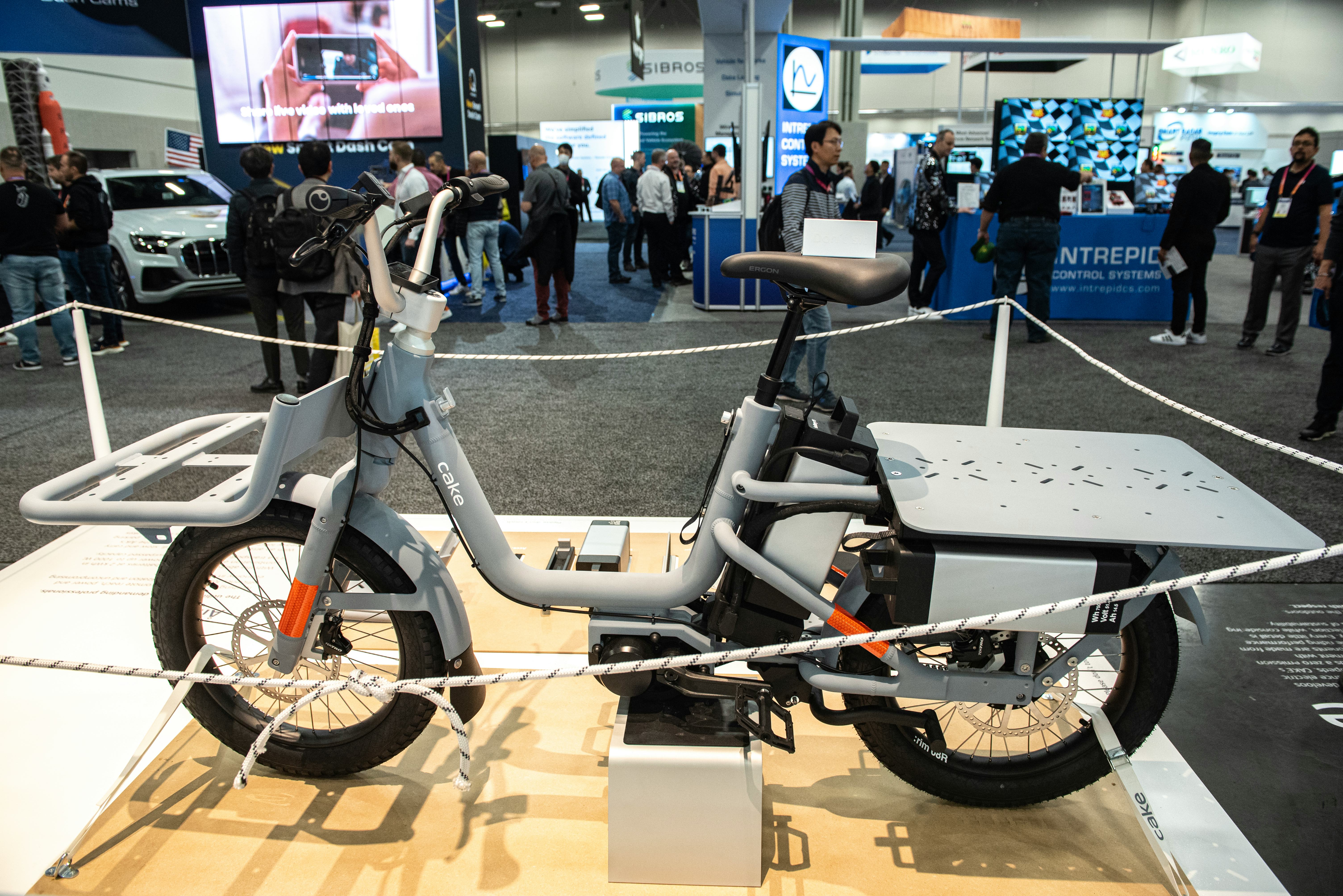 Cake’s new work e-bike has the range of a small electric car