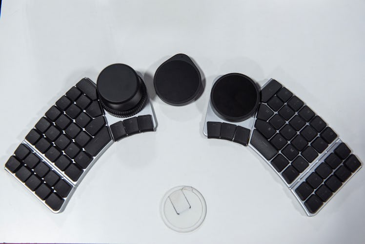 This Modular Keyboard Includes A Dial And Trackpad For Peak Productivity