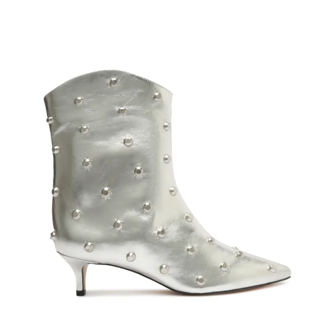 The Fall 2023 Boot Trends Are Both Edgy & Timeless