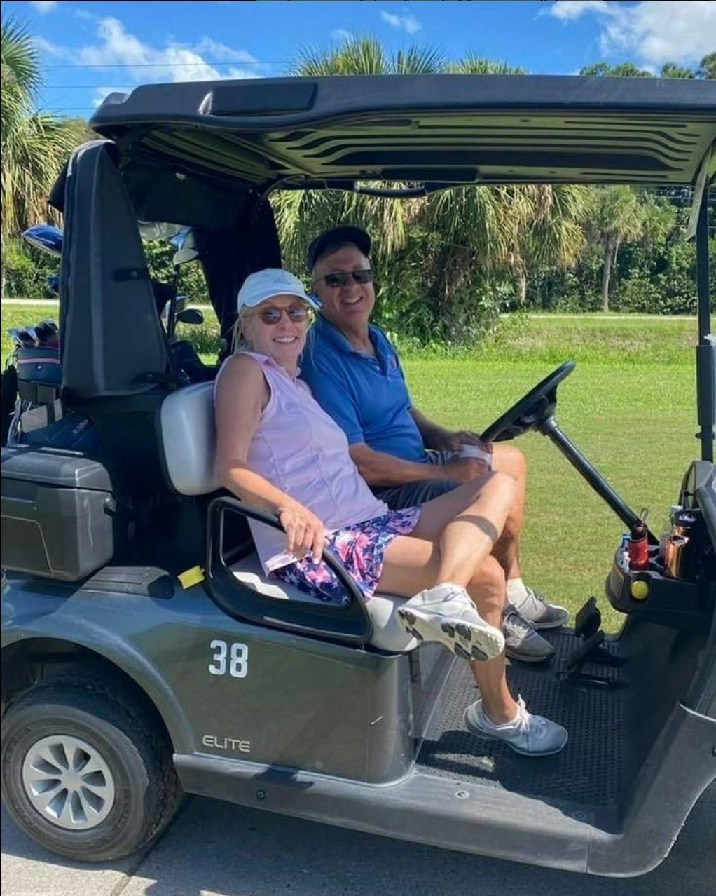 Ellen From 'The Golden Bachelor': Family, Job, Instagram, & More