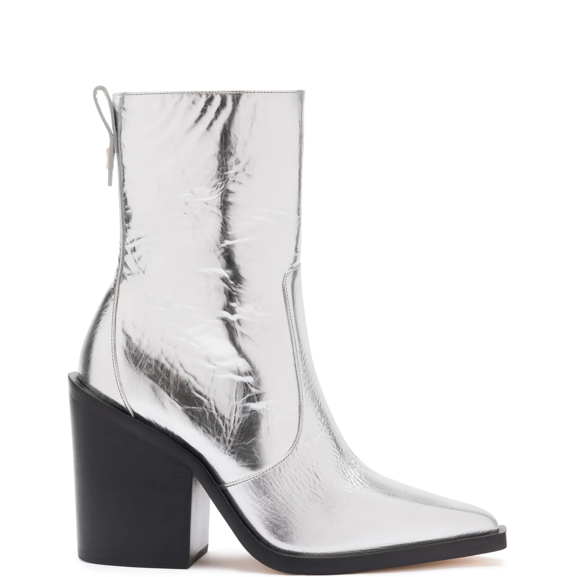The Fall 2023 Boot Trends Are Both Edgy & Timeless