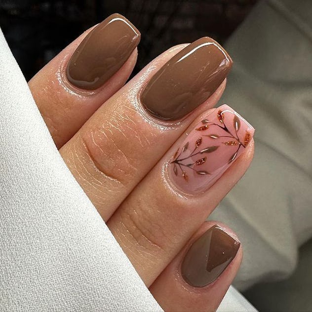 16 Fall Leaf Nail Art Designs That'll Put You In An Autumnal Mood