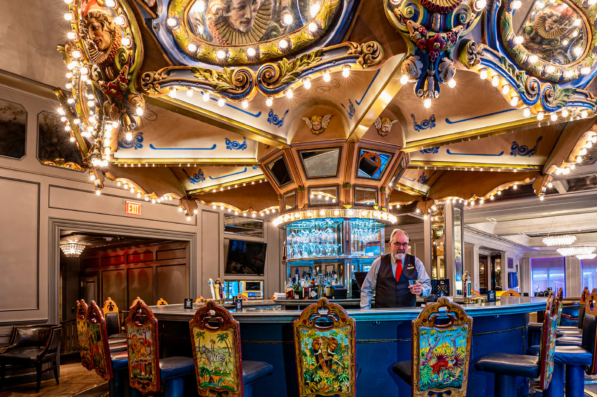 13 Haunted Hotels For A Creepy-But-Luxurious Overnight Stay
