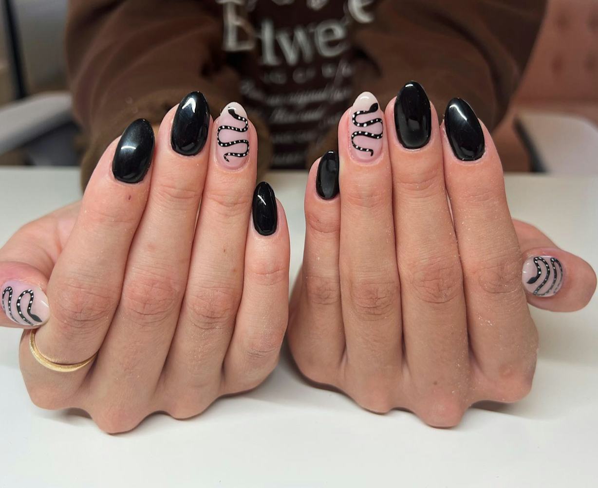 16 Dark & Moody Nail Designs That Are Perfect For Halloween