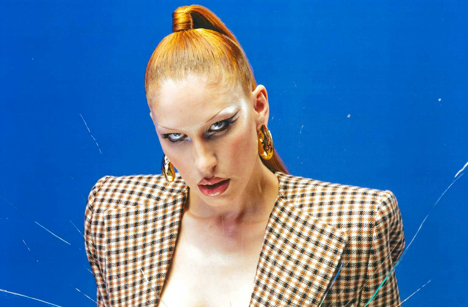 Eartheater Is In Full Control