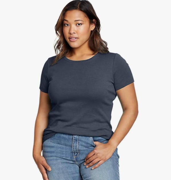 The 11 Best T-Shirts For Petites