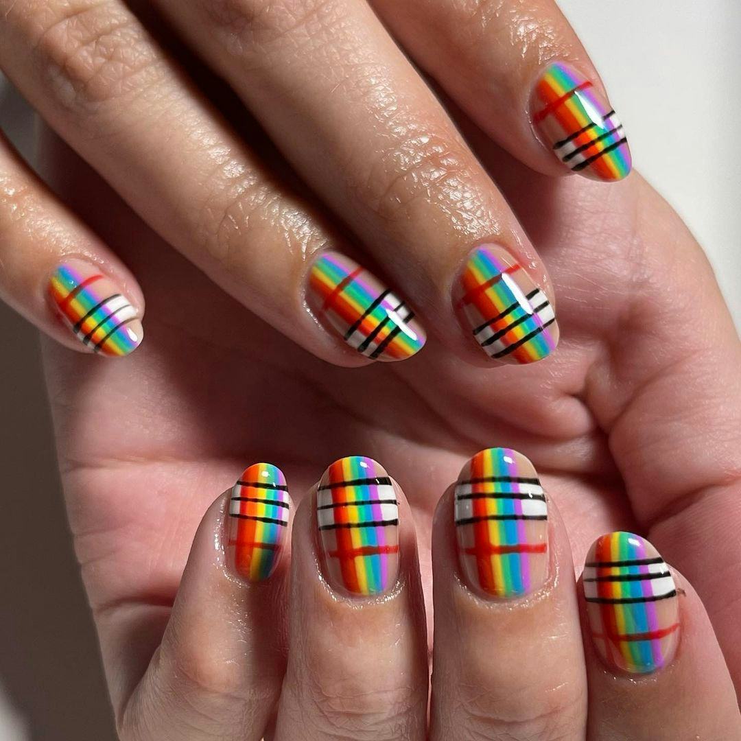 15 Plaid Nail Designs For Fall 2023, From Subtle Tips To Maximal Art