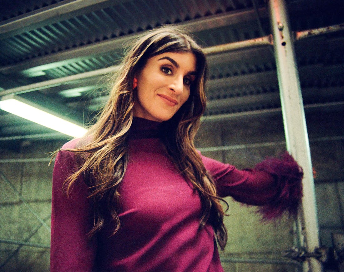 Mrs. Dow Jones Has Money Advice For Broke Millennials