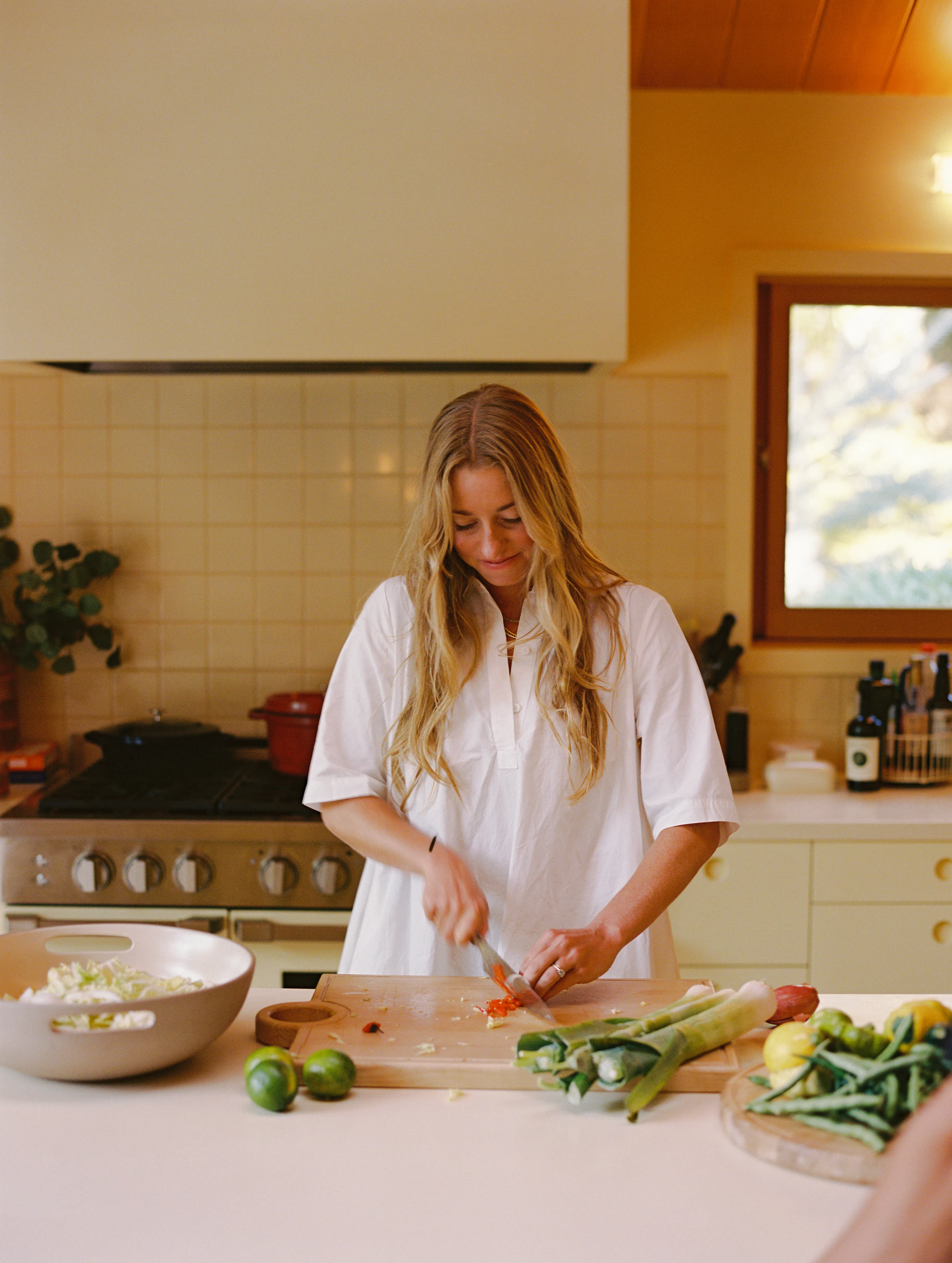 Cookbook Author Molly Baz's Retro Italian-Style Home Is a Feast For ...