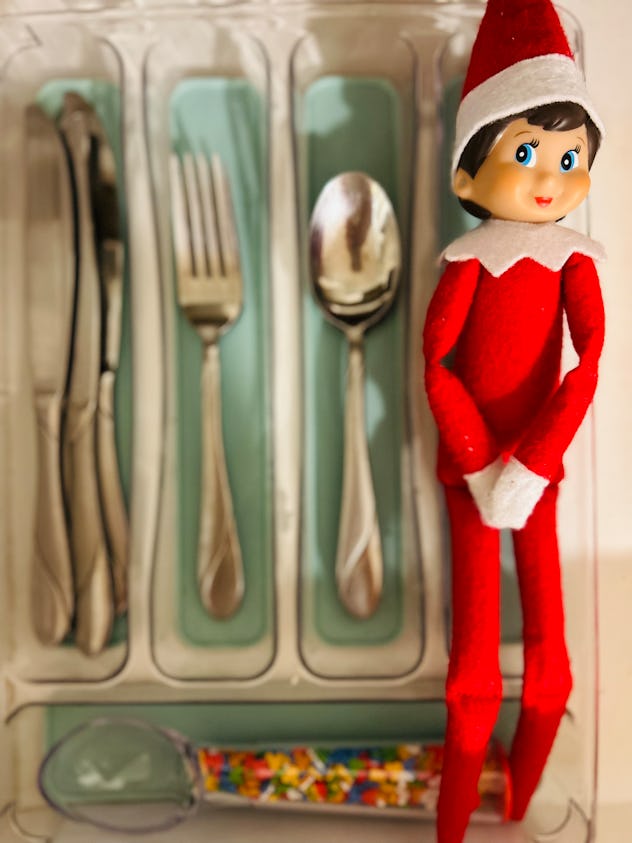 15 Elf On The Shelf Kitchen Ideas That Aren't Messy