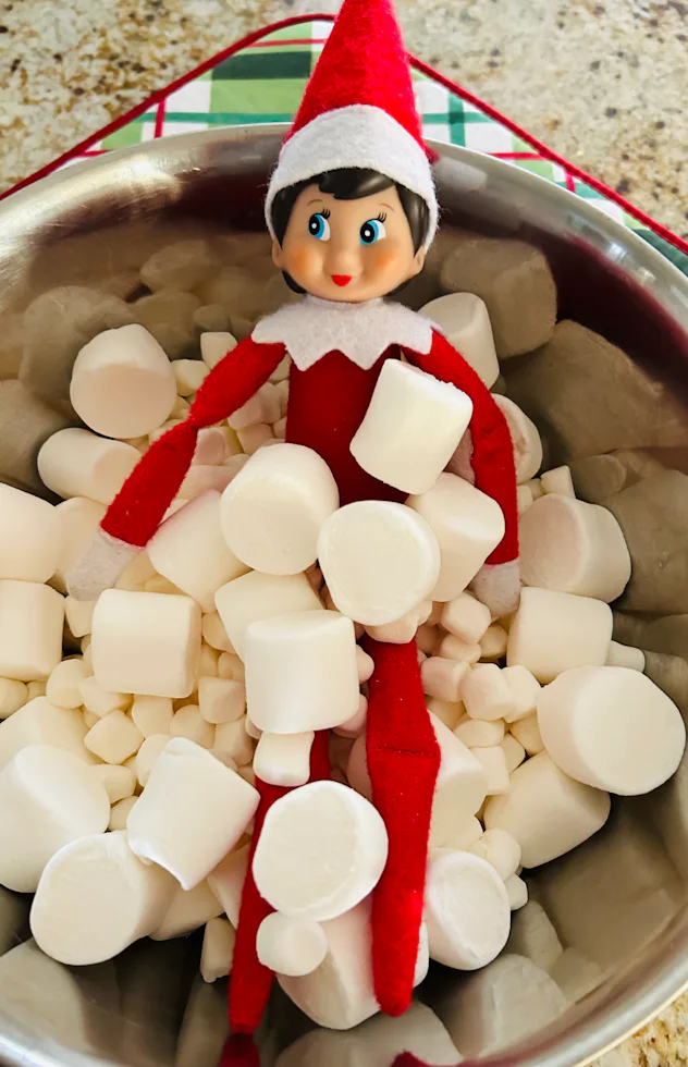 26 Last Minute Elf On The Shelf Ideas You Can Do In Under 2 Minutes