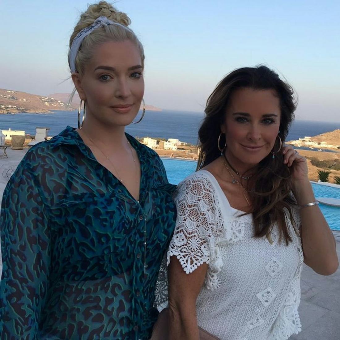 'RHOBH' Star Kyle Richards On Her Beauty Secrets & Favorite 'Housewives ...