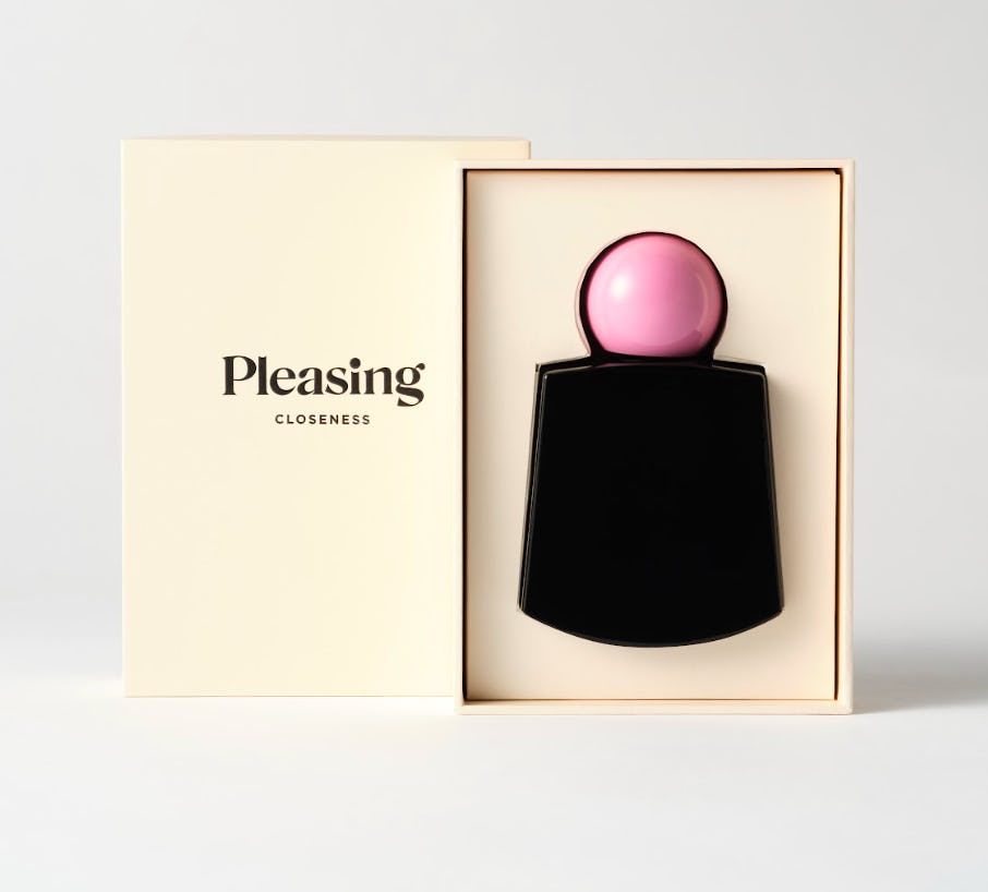 Harry Styles's Pleasing Fragrances Tell Three Distinct Stories Through ...