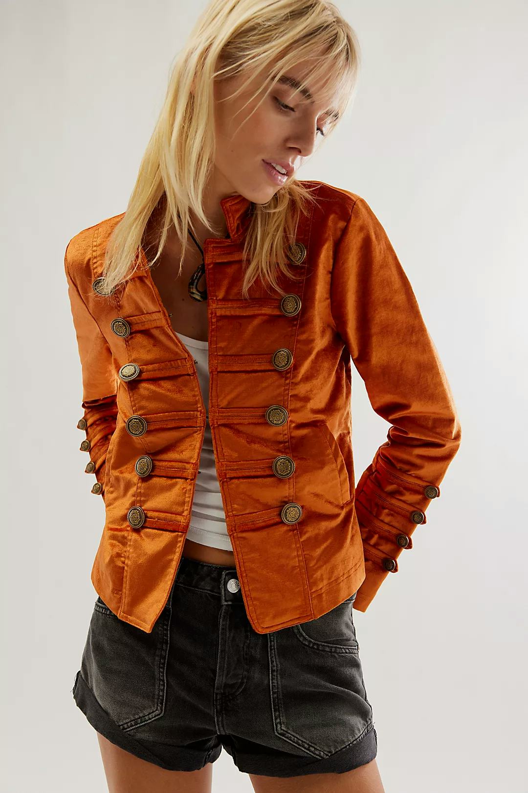 5 Stylish Velvet Outfit Ideas To Recreate This Holiday Season