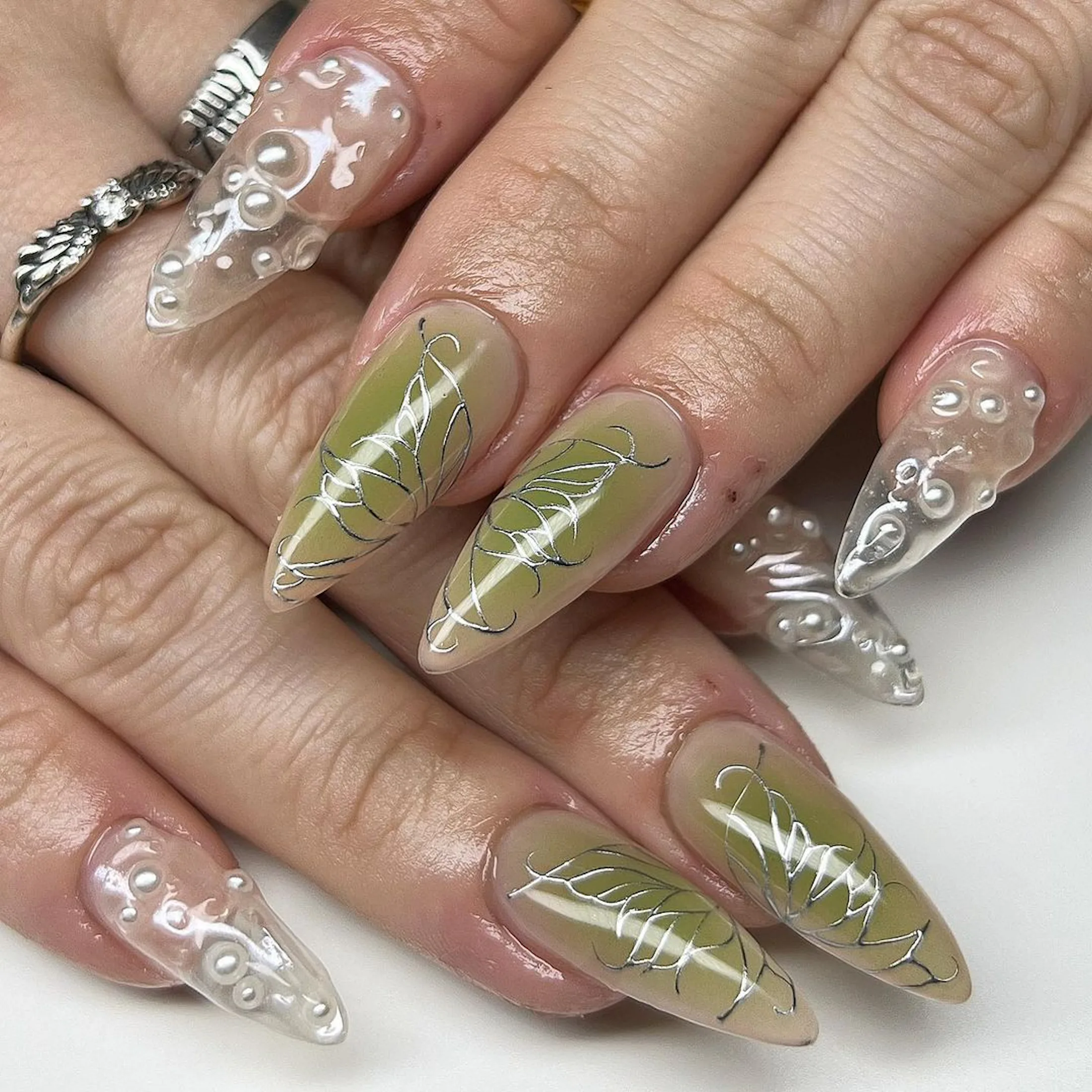 16 Cabincore Nail Design Ideas For Winter 2024 That Give Cozy Vibes