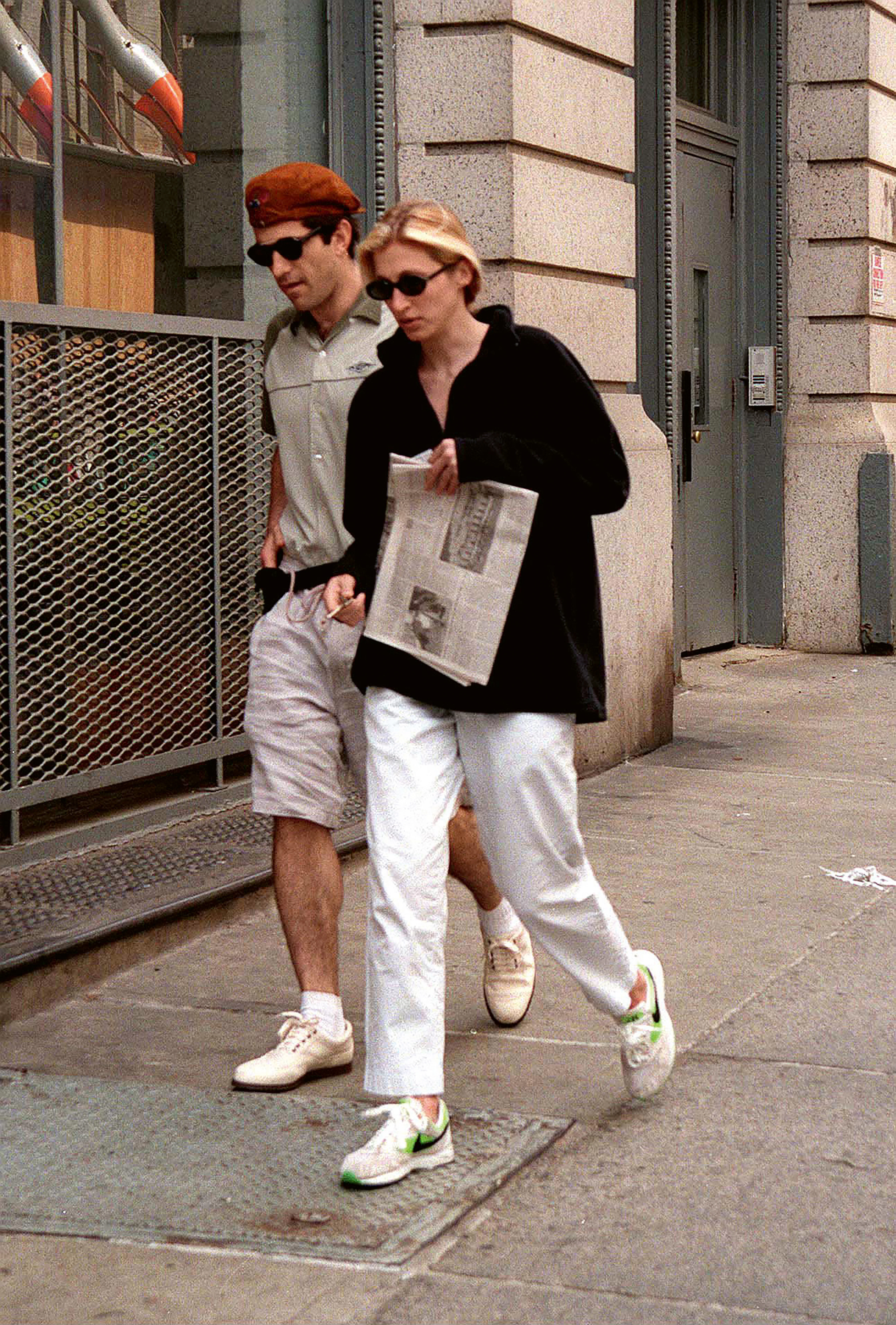 Carolyn Bessette Kennedy Didn’t Dress For the Spotlight, It Found Her ...