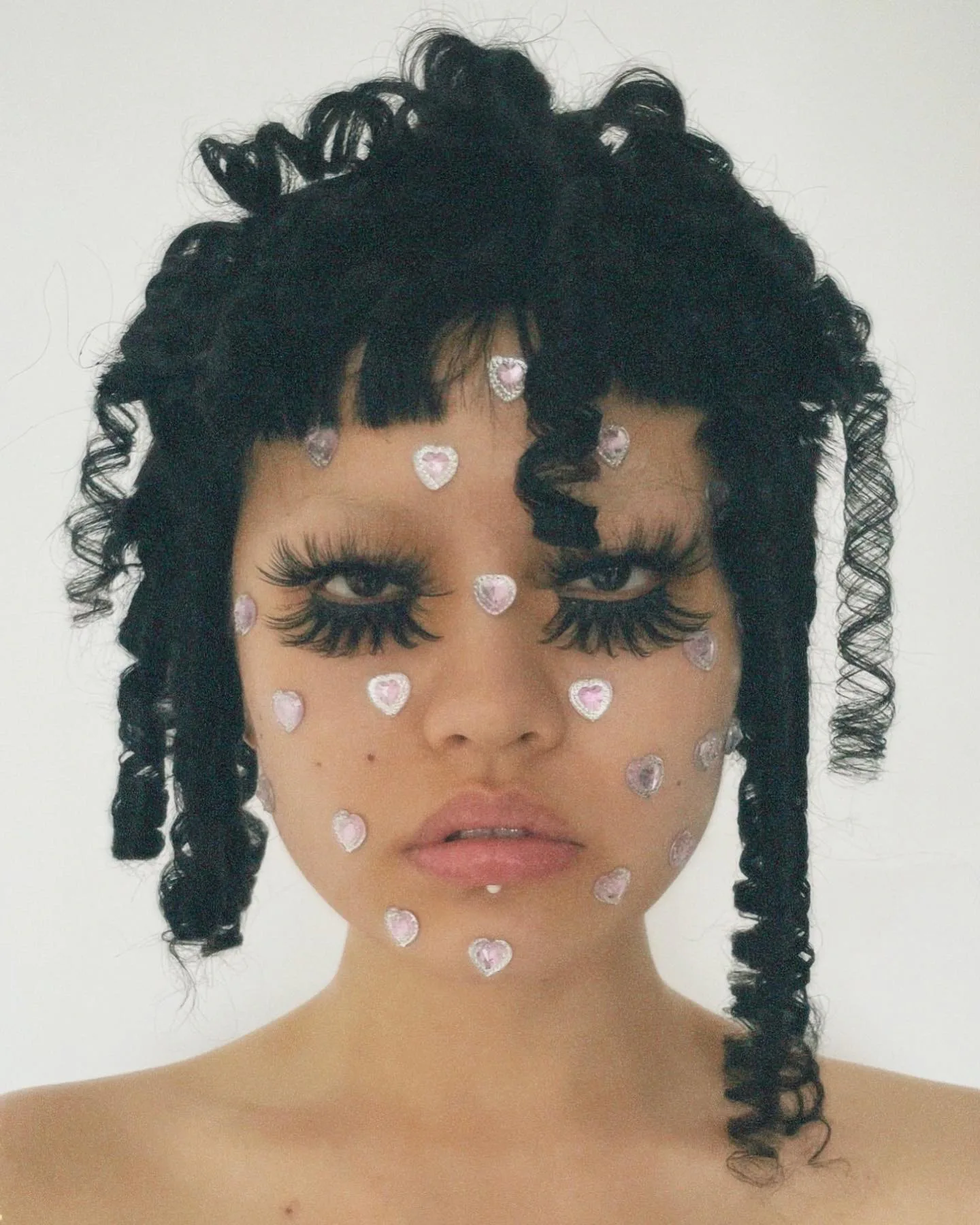Marie Antoinette-Era Courtier Curls Are Making A Comeback