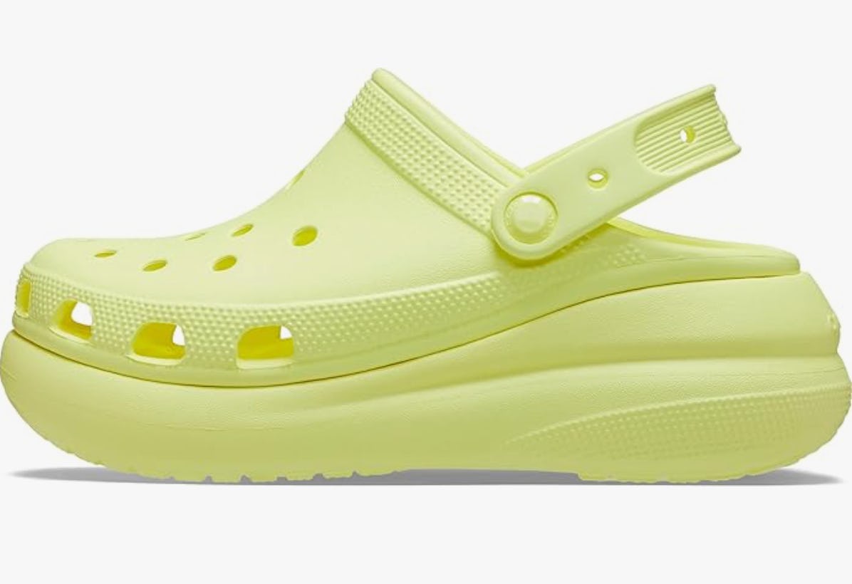 Margot Robbie Just Wore Crocs In The Coolest Possible Way