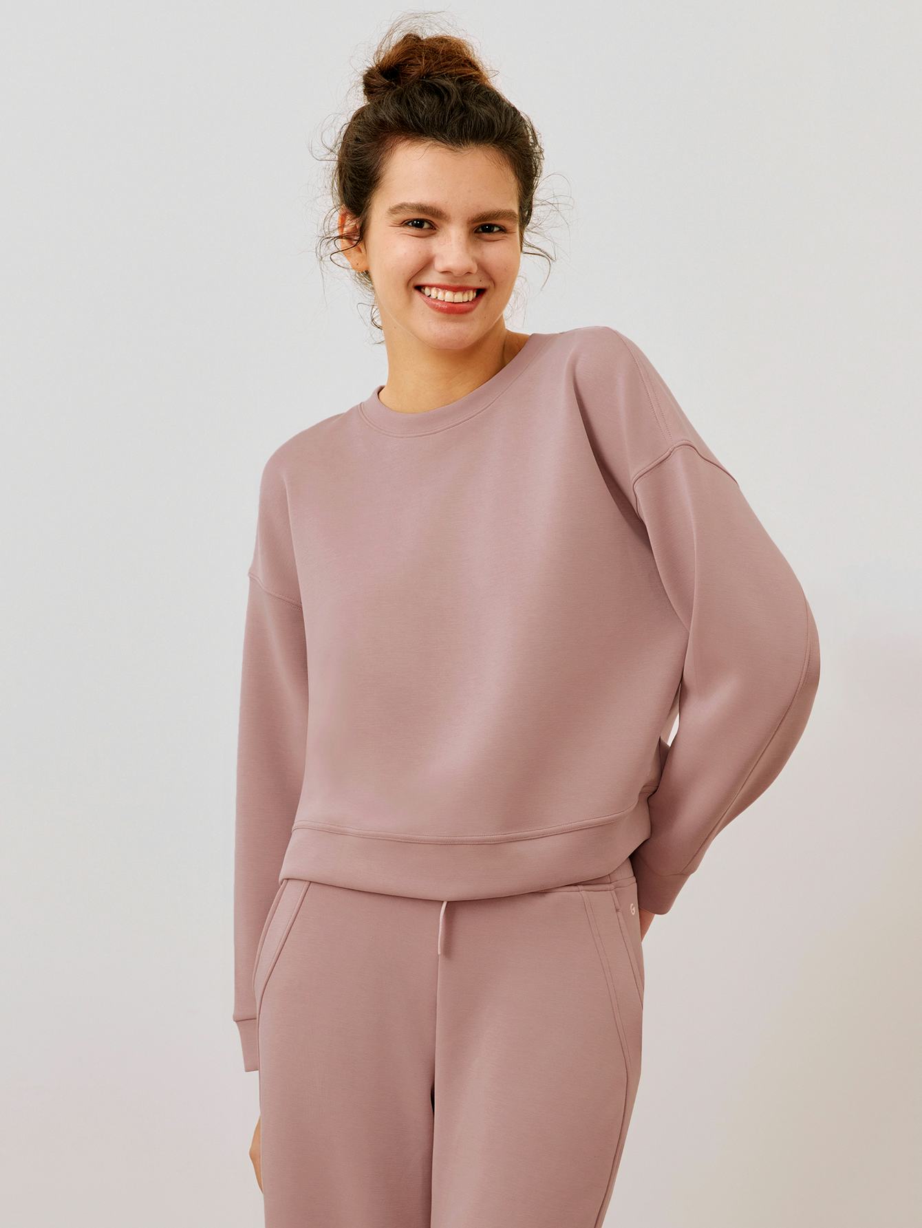 Elevate Your Loungewear Collection With These Silky GLOWMODE Styles