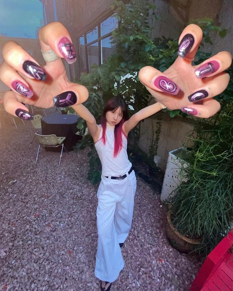 Meet The ".5 Nail Photo," The Coolest Way To Show Off Your Mani