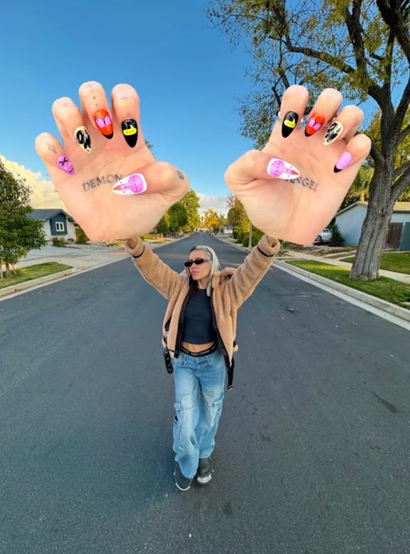 Meet The ".5 Nail Photo," The Coolest Way To Show Off Your Mani