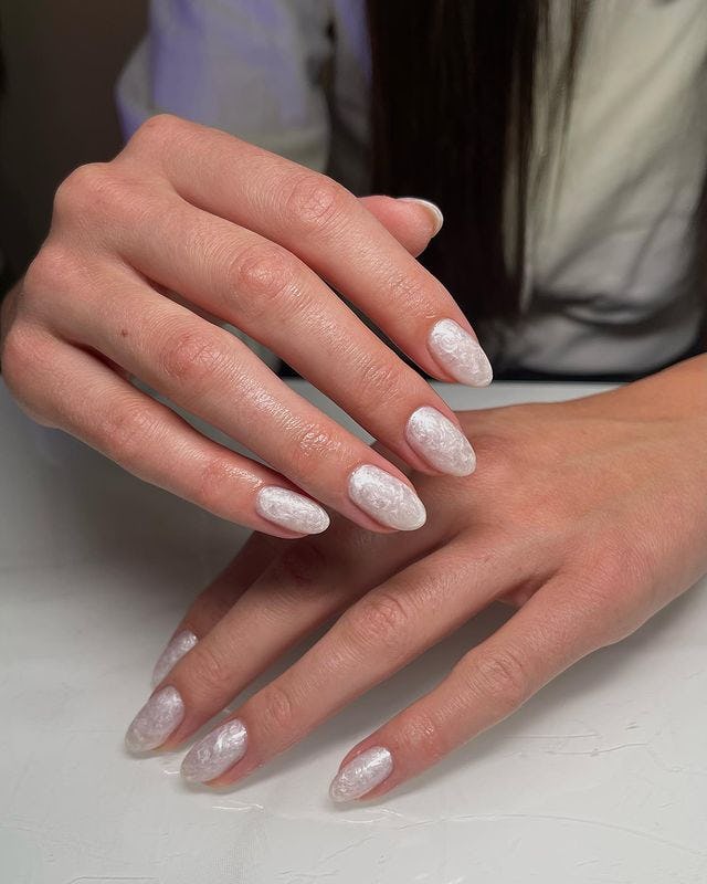 Oyster Nails Take The Mermaidcore Mani Trend To New Heights