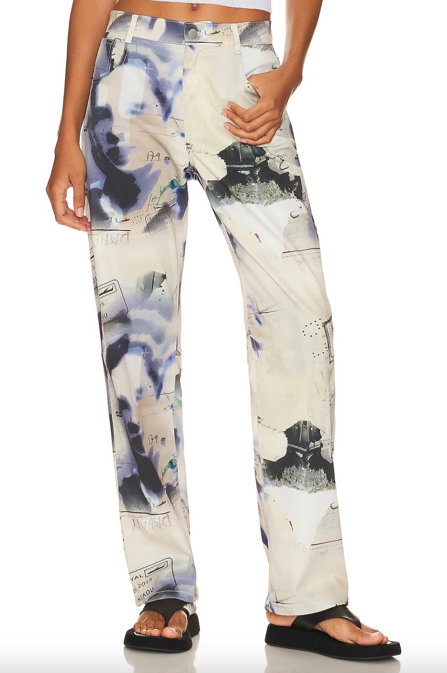 How To Wear Open-Toe Shoes & Tights, According To Stylists