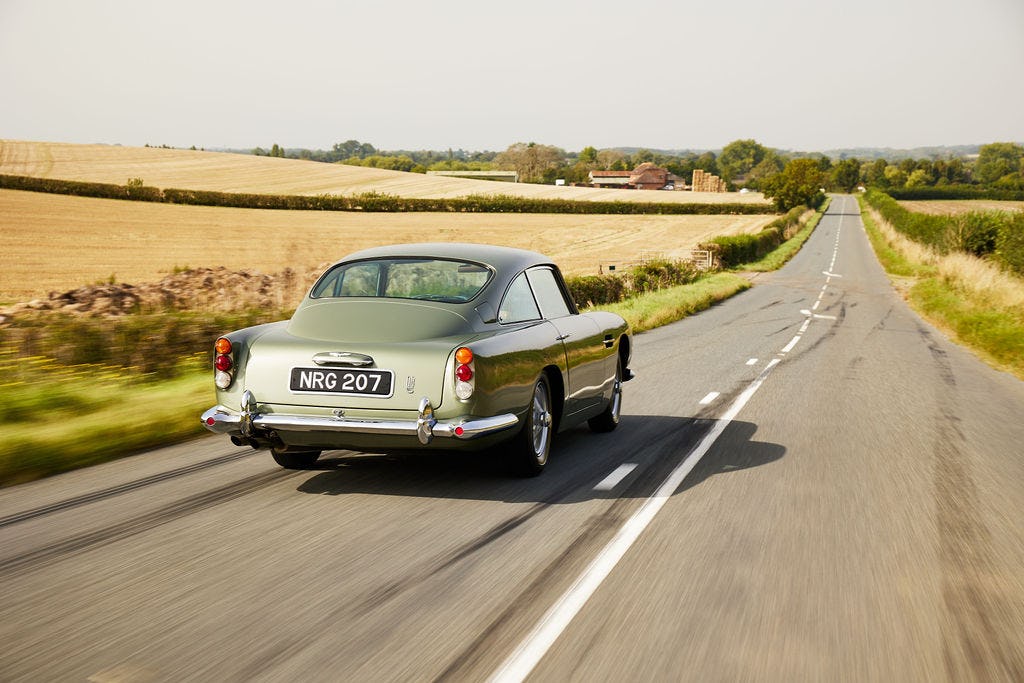 5 English Countryside Getaways That Make For The Dreamiest Winter Respite