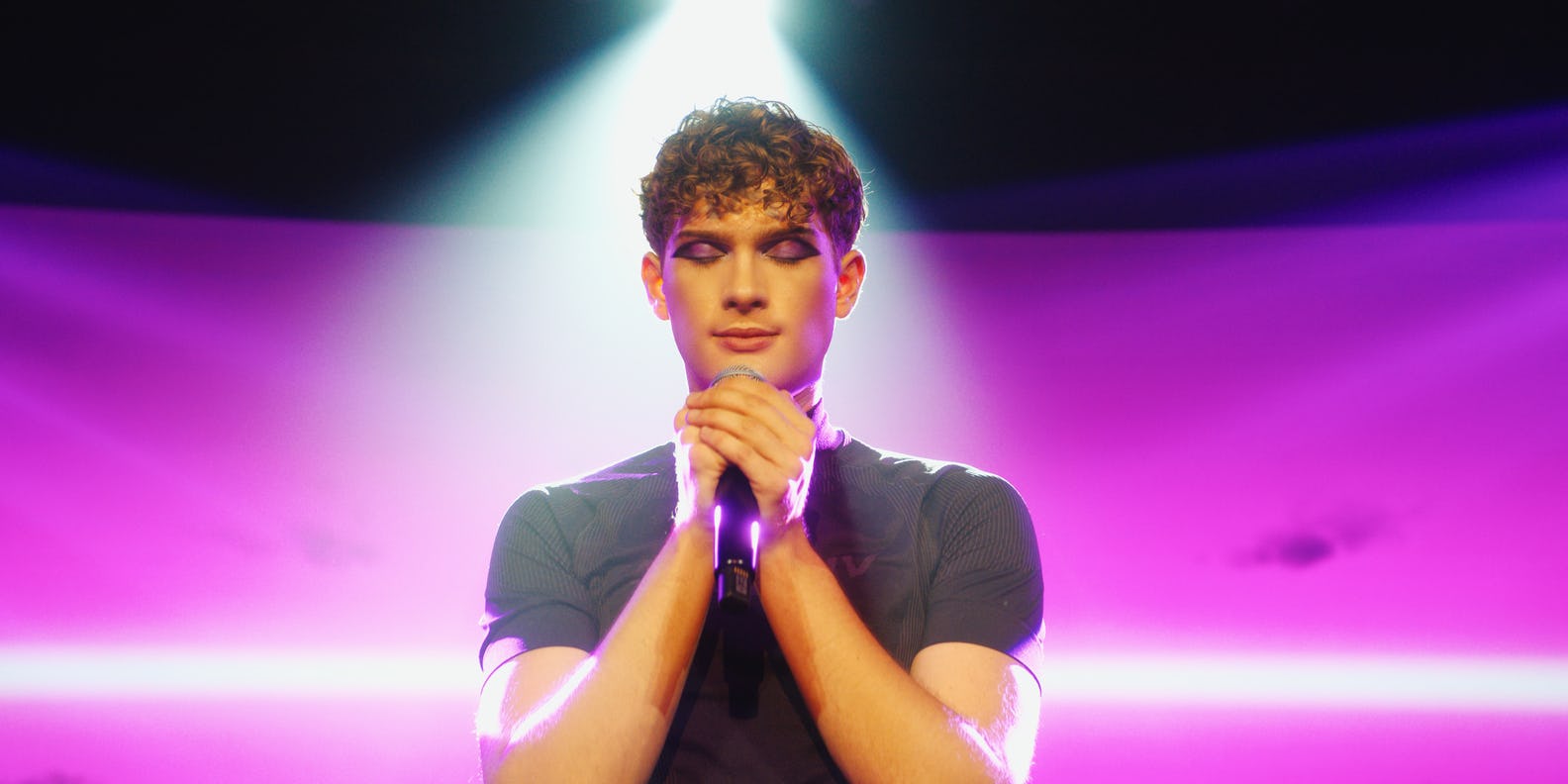 In Leo Reich's HBO Special, He Asks Himself: "What’s Going On With You?"