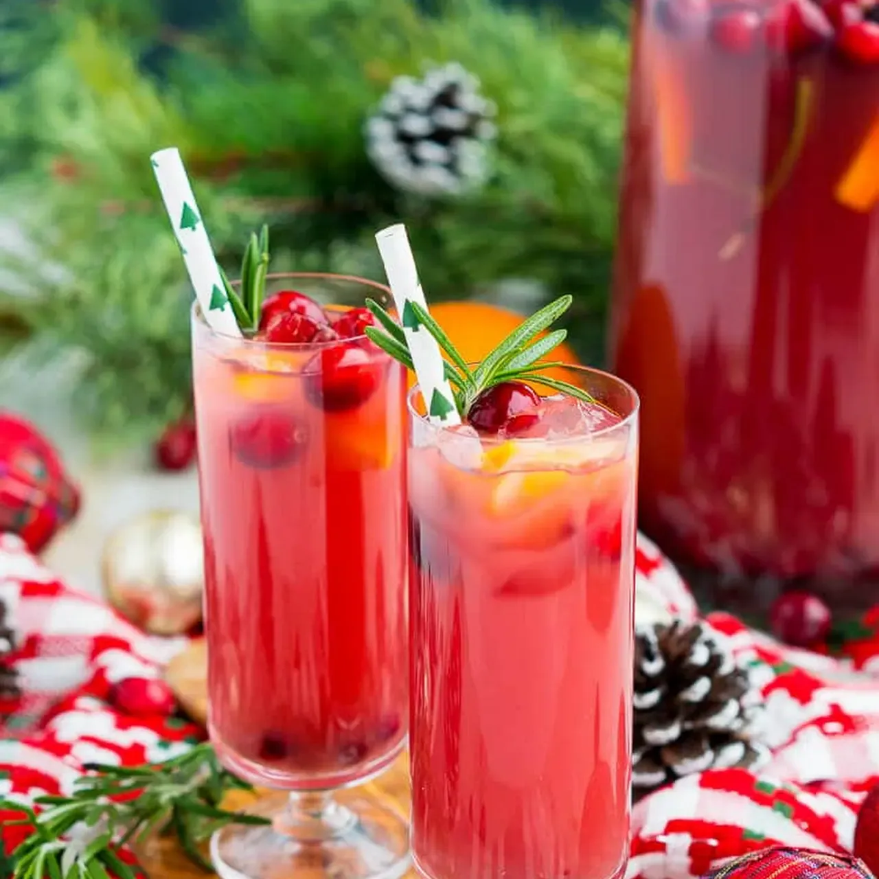 14 Batch Christmas Cocktails You Can Make Ahead For A Crowd