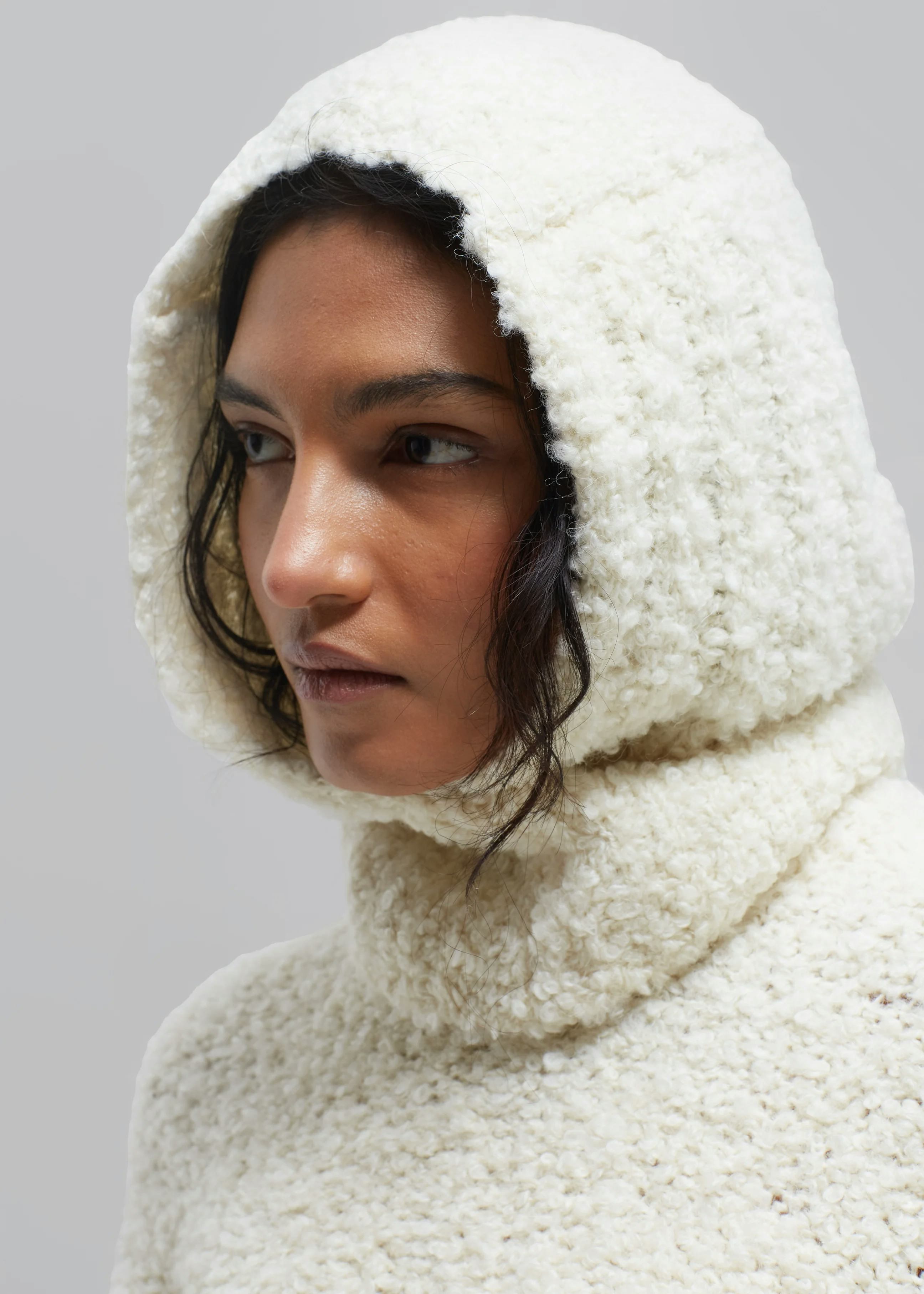 31 March Outfit Ideas To Kick Off Spring On A Stylish Note