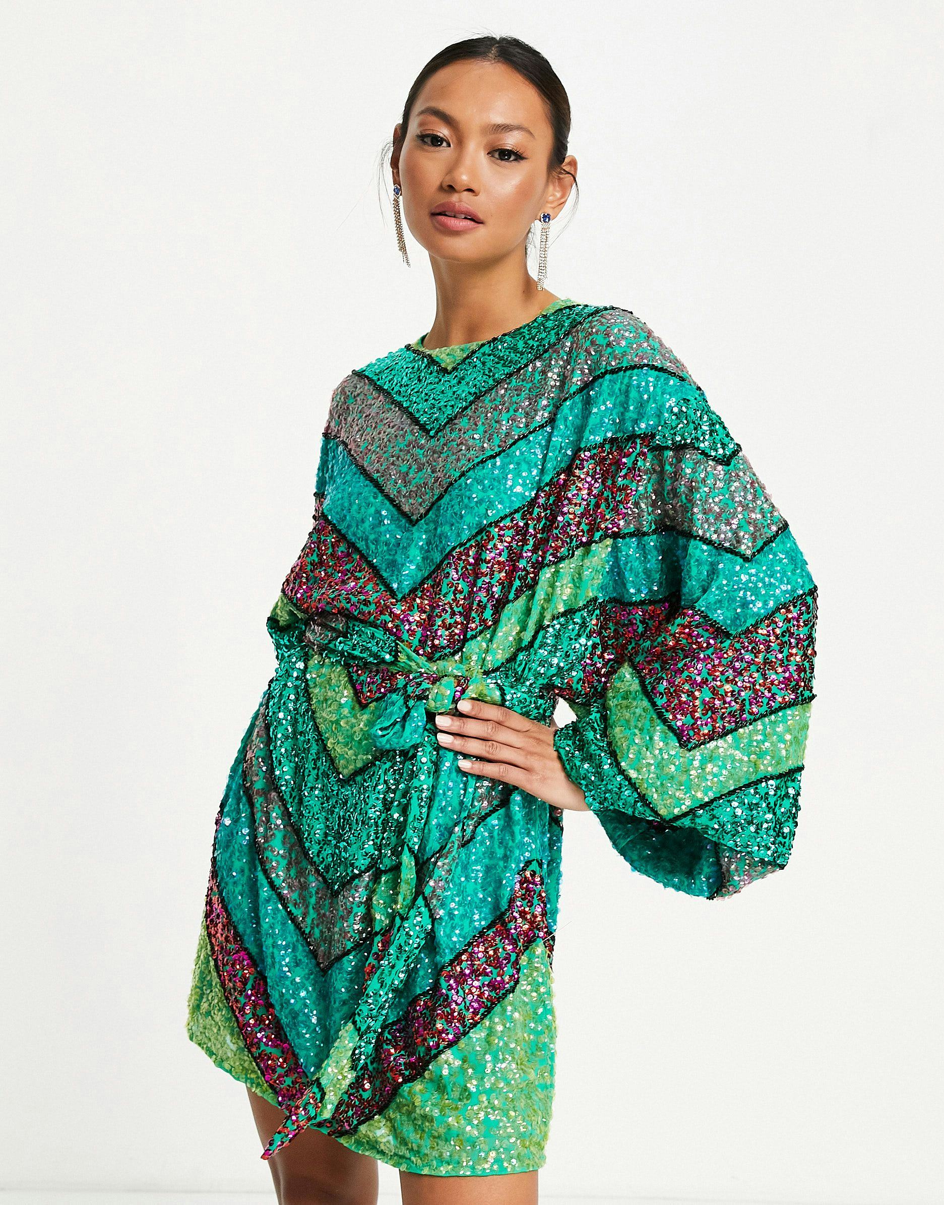 5 Cheugy Fashion Trends That Are Inexplicably Back In Style