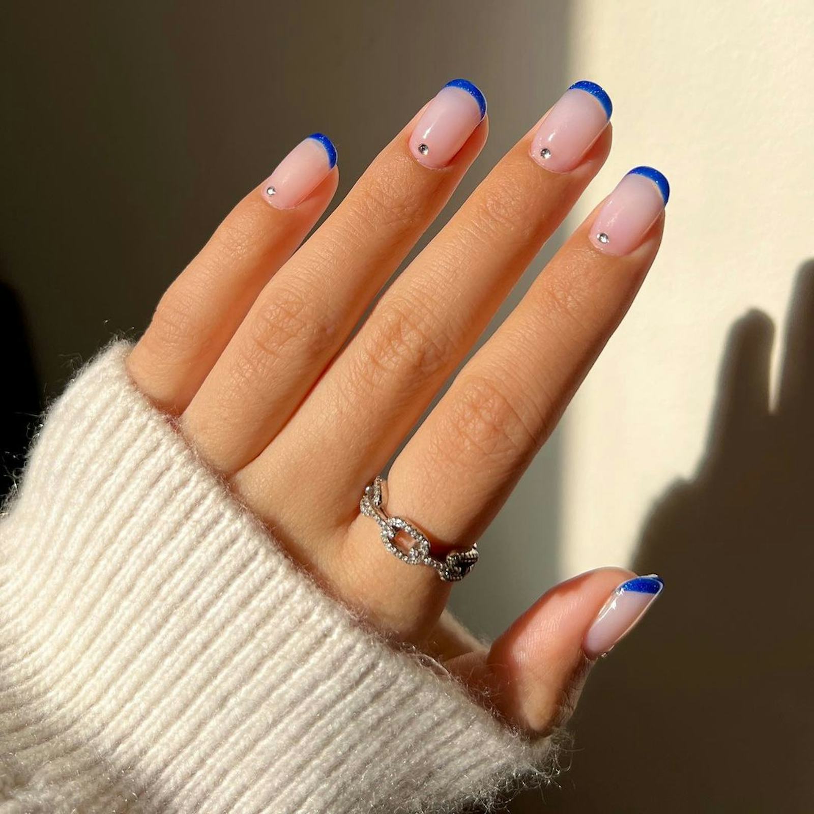 The Micro French Manicure Trend Is A Minimalist's Dream