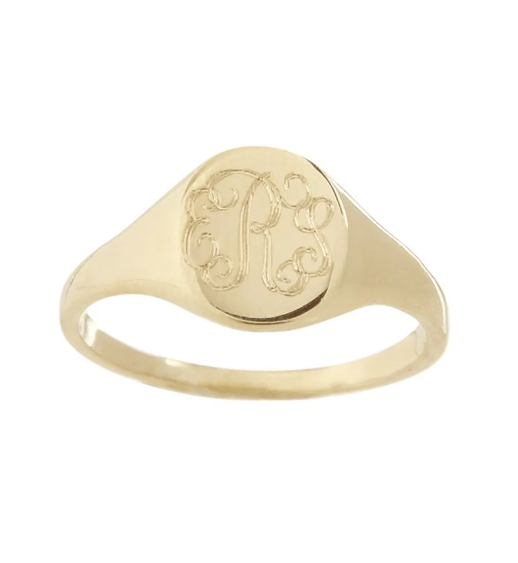 Zendaya's Gold Signet Ring Displays Tom Holland's Initials