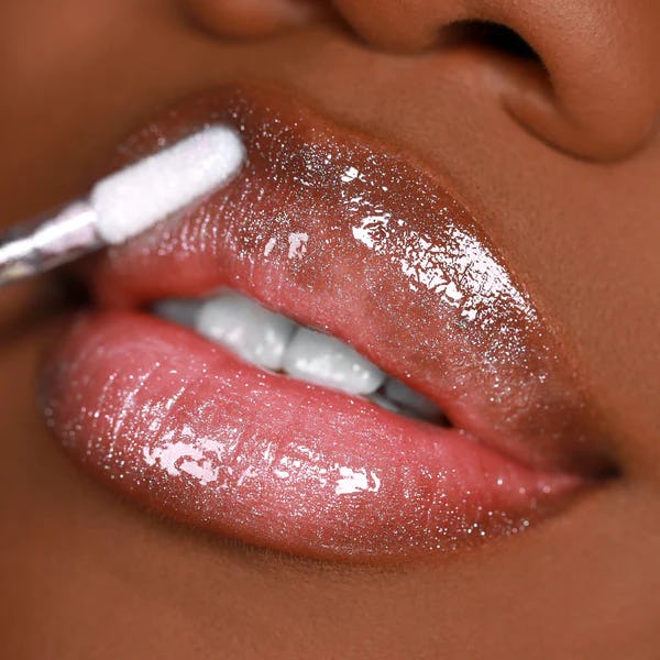 How To Do "Diamond Lips," The Most Glamorous Beauty Trend On TikTok