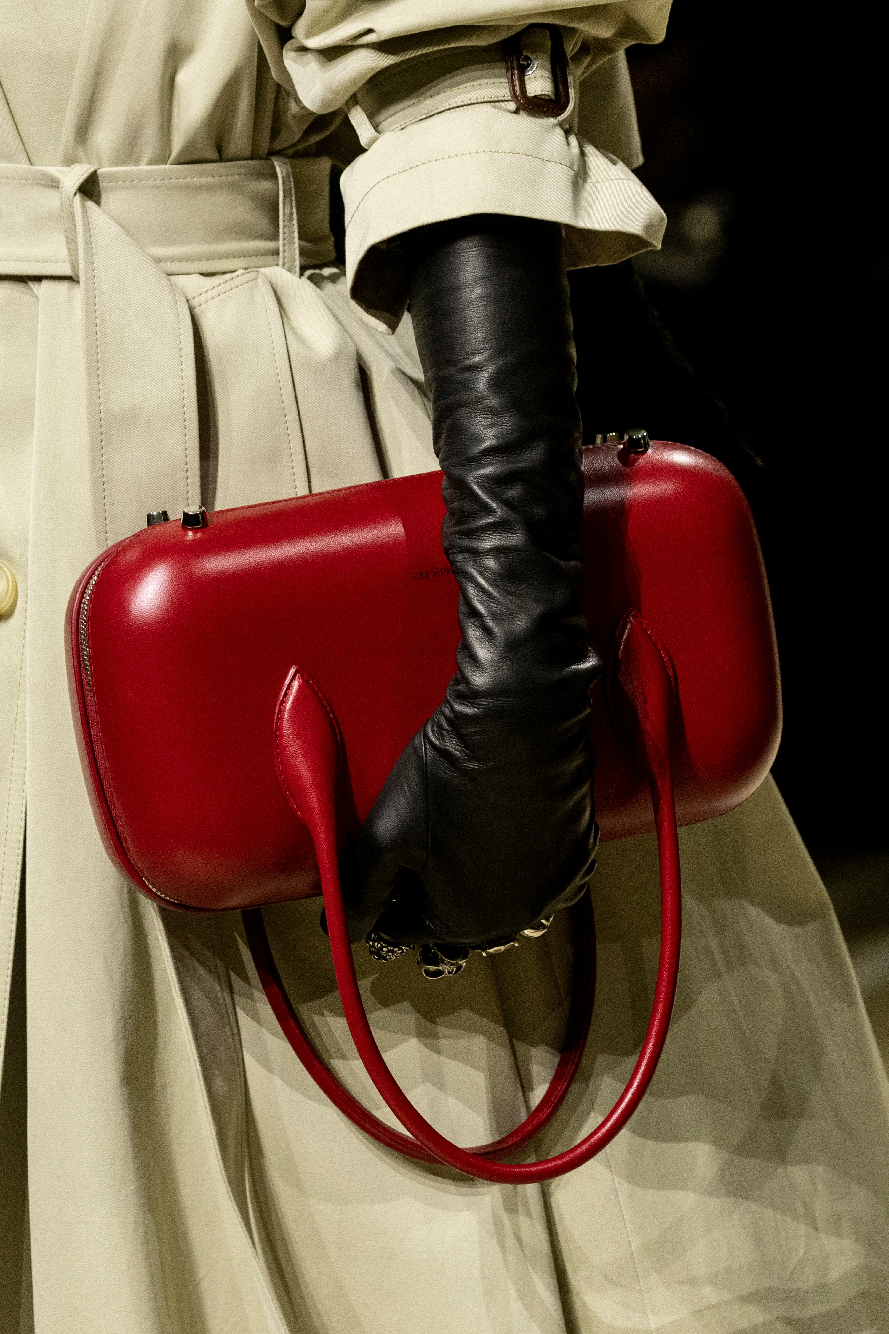 Fall 2023 Bag Trends: The 4 Biggest Styles From the Runway