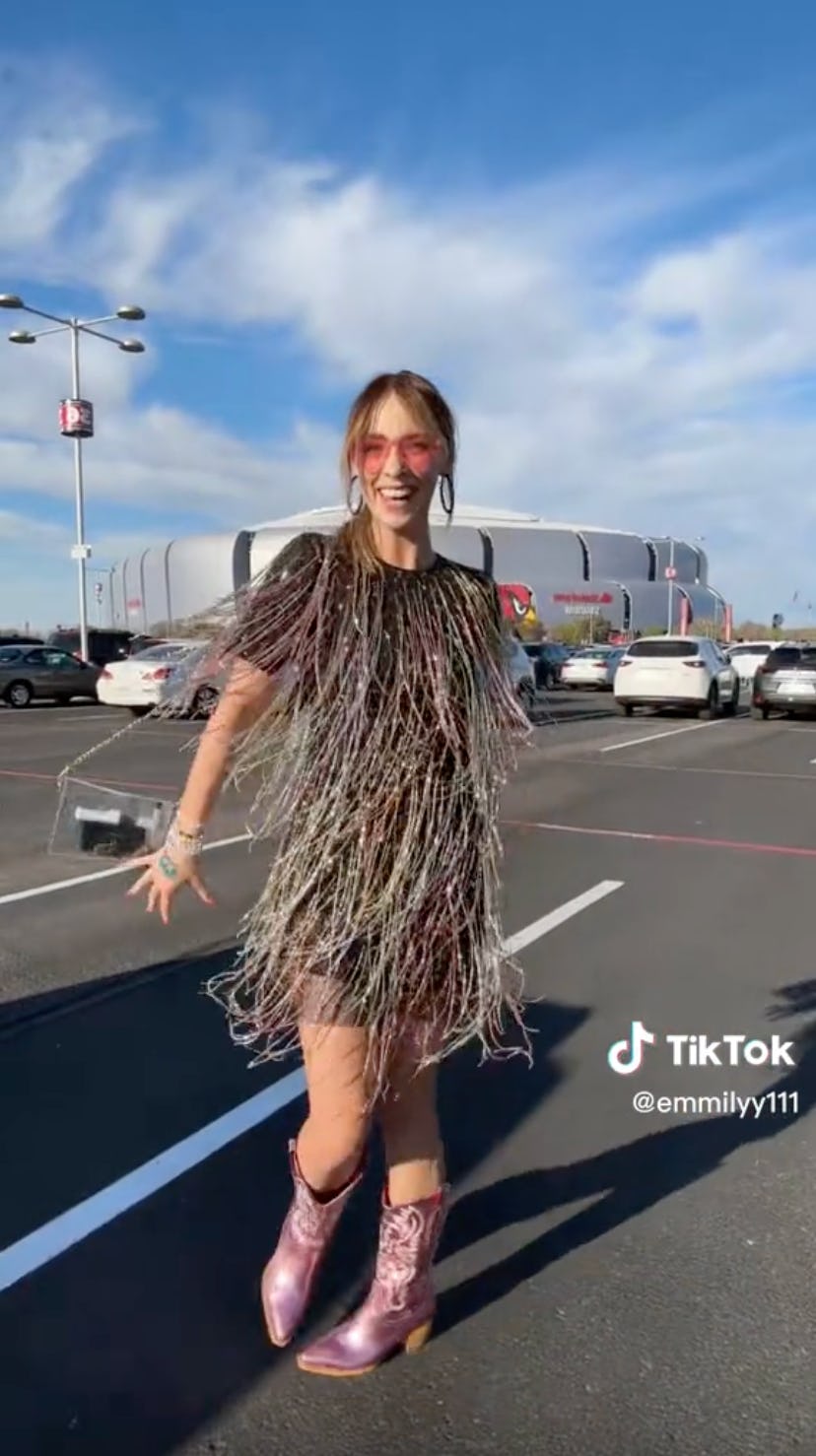 10 Taylor Swift's 'Eras Tour' Outfit Ideas, Based On Fan TikToks