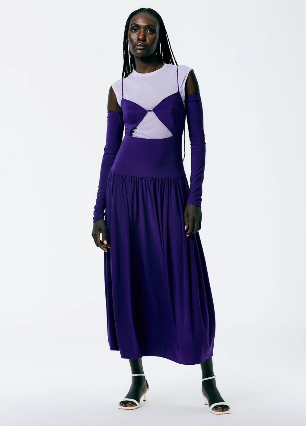Can Gen Z & Minimalism Mix? Here's How They Approach The Wardrobe ...