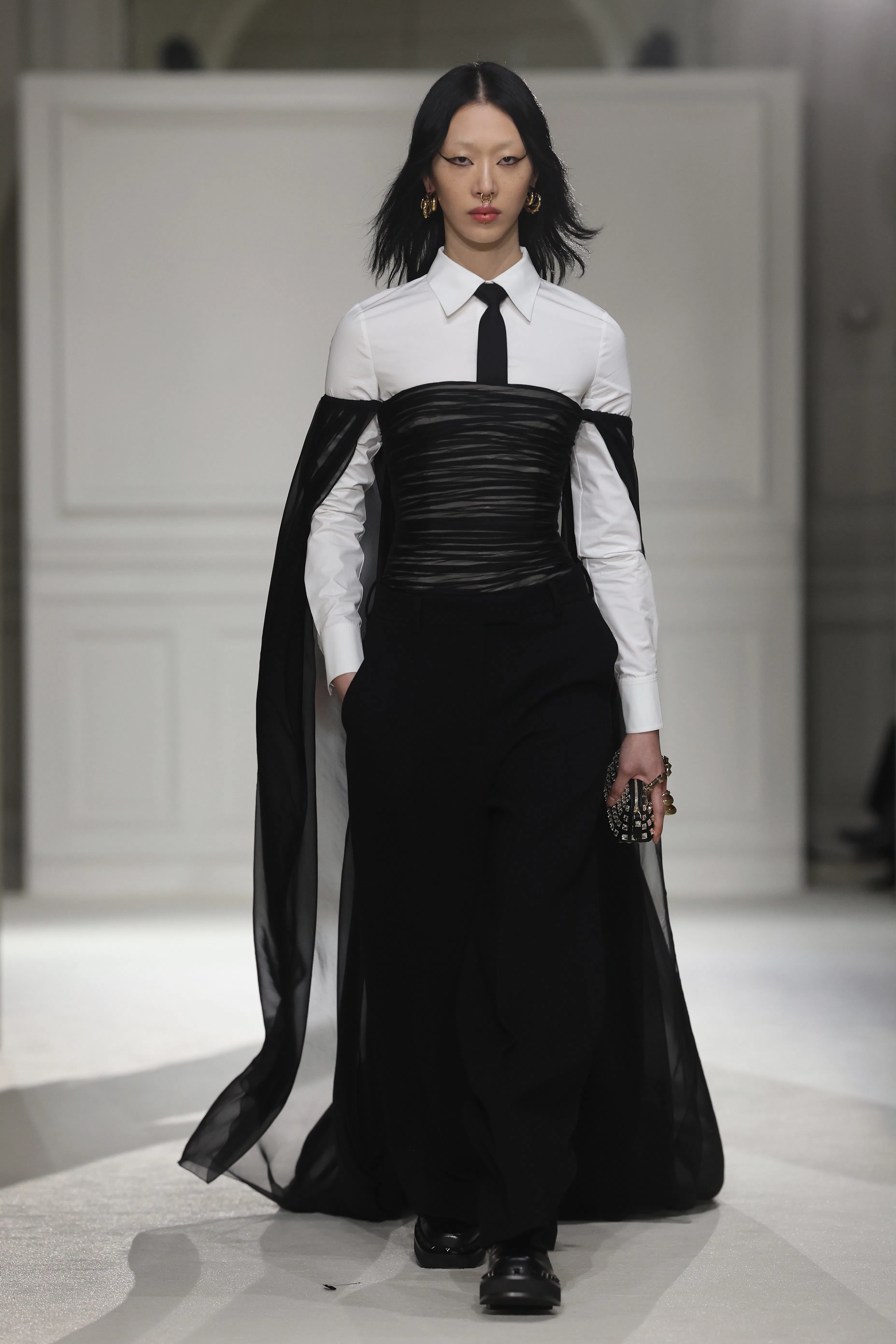 Valentino Fall 2023 Paris Fashion Week Review: Black Tie, Pierpaolo’s Way