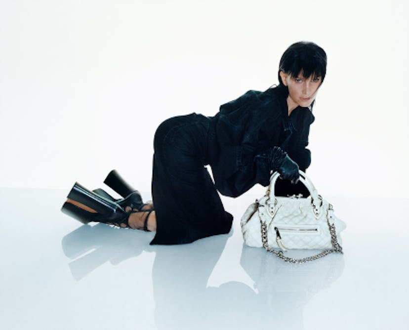 Marc Jacobs Is Bringing Back The Iconic Y2K Stam Bag Marc Jacobs Is Bringing Back The Iconic Y2K Stam Bag