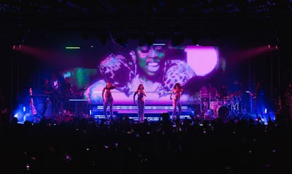 FLO’s Creative Director On The Making Of Their Throwback Debut Tour