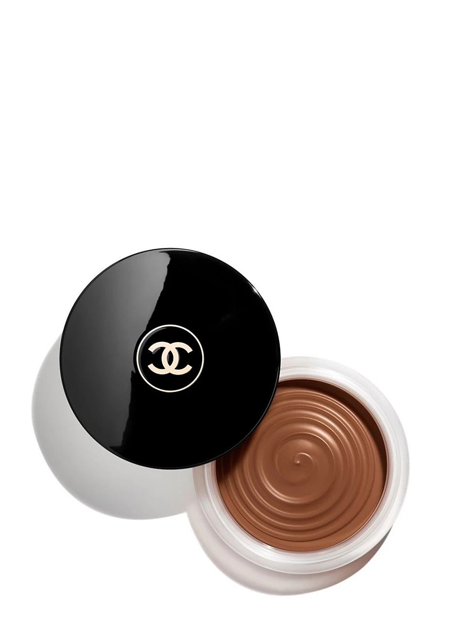 These 10 Face Bronzers Are The Essence Of A Sun-Kissed Summer Glow