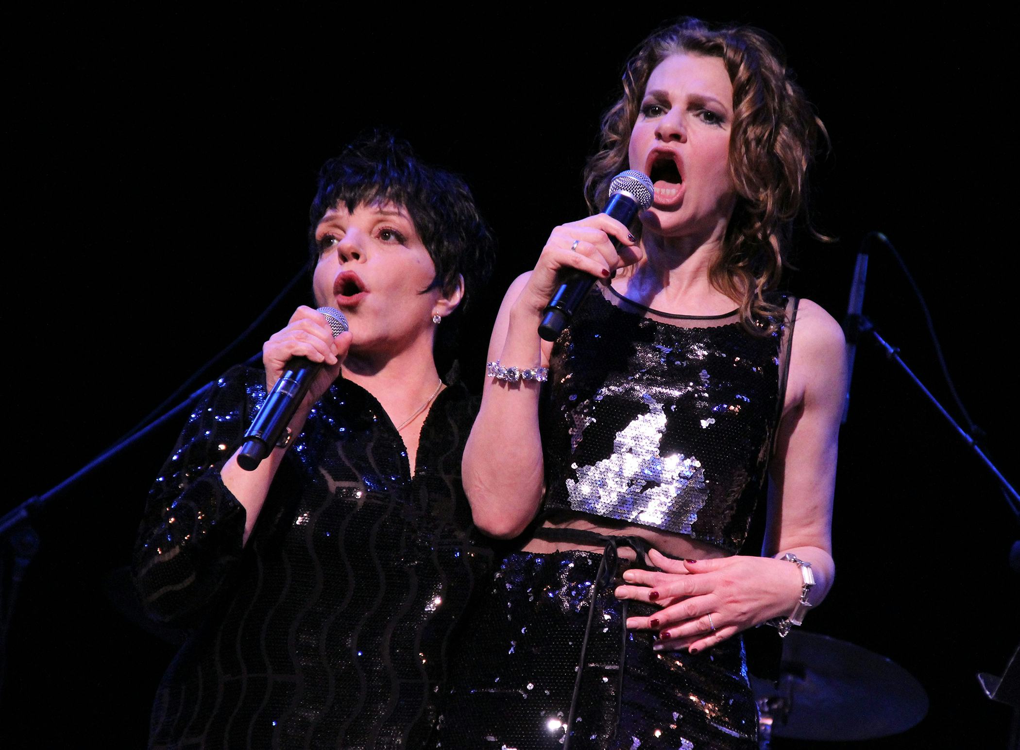 Sandra Bernhard on Madonna, Her Girlfriend, & Life in Parties