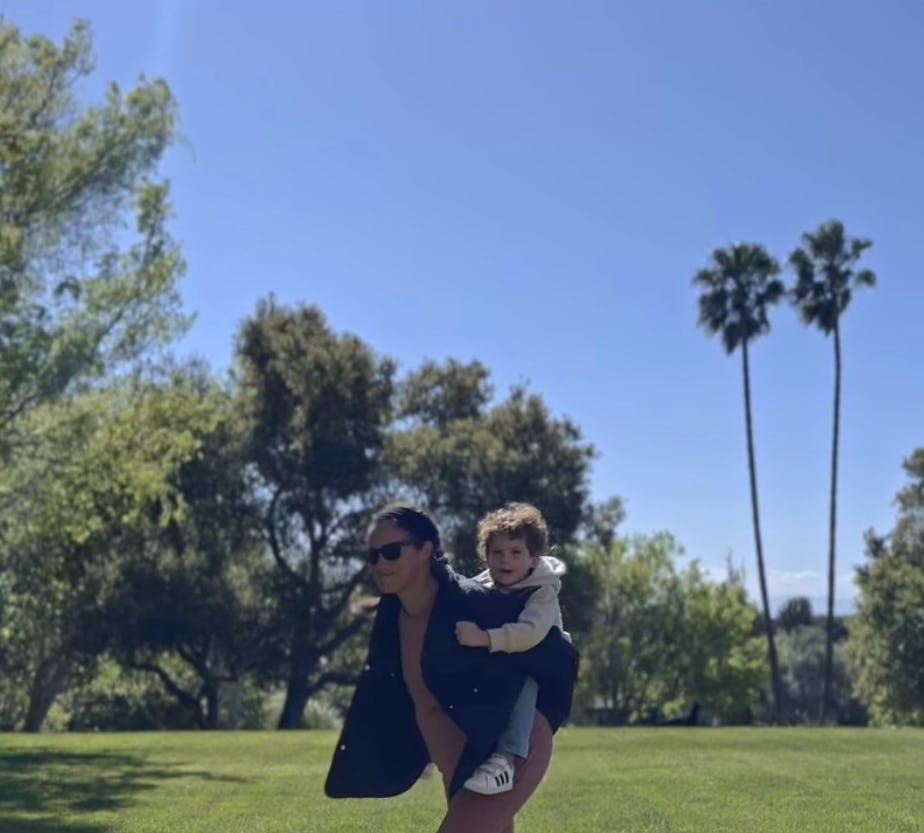 Sweet Photos Of Meghan Markle With Archie & Lilibet