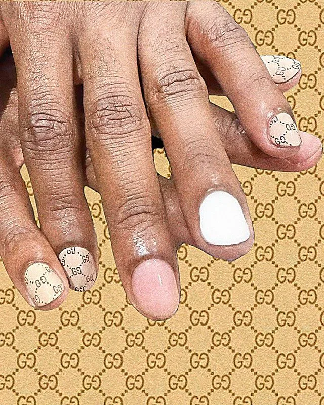 Lizzo's Silver Chrome Nails Are Among The Week's Best Celeb Manicures