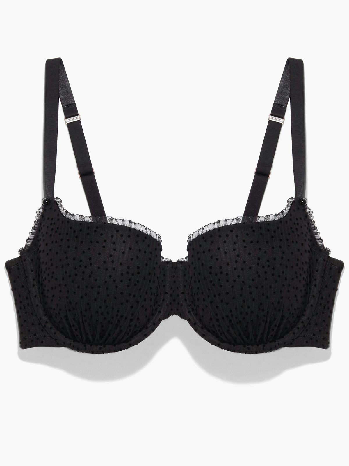 Blazer & Bra Outfit Combos To Try This Summer