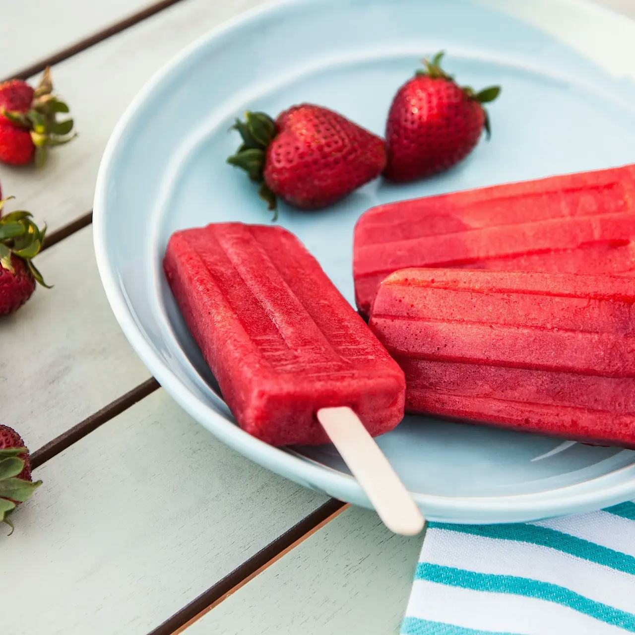 24 Popsicle Recipes, From Boozy & Fruity To Decadent