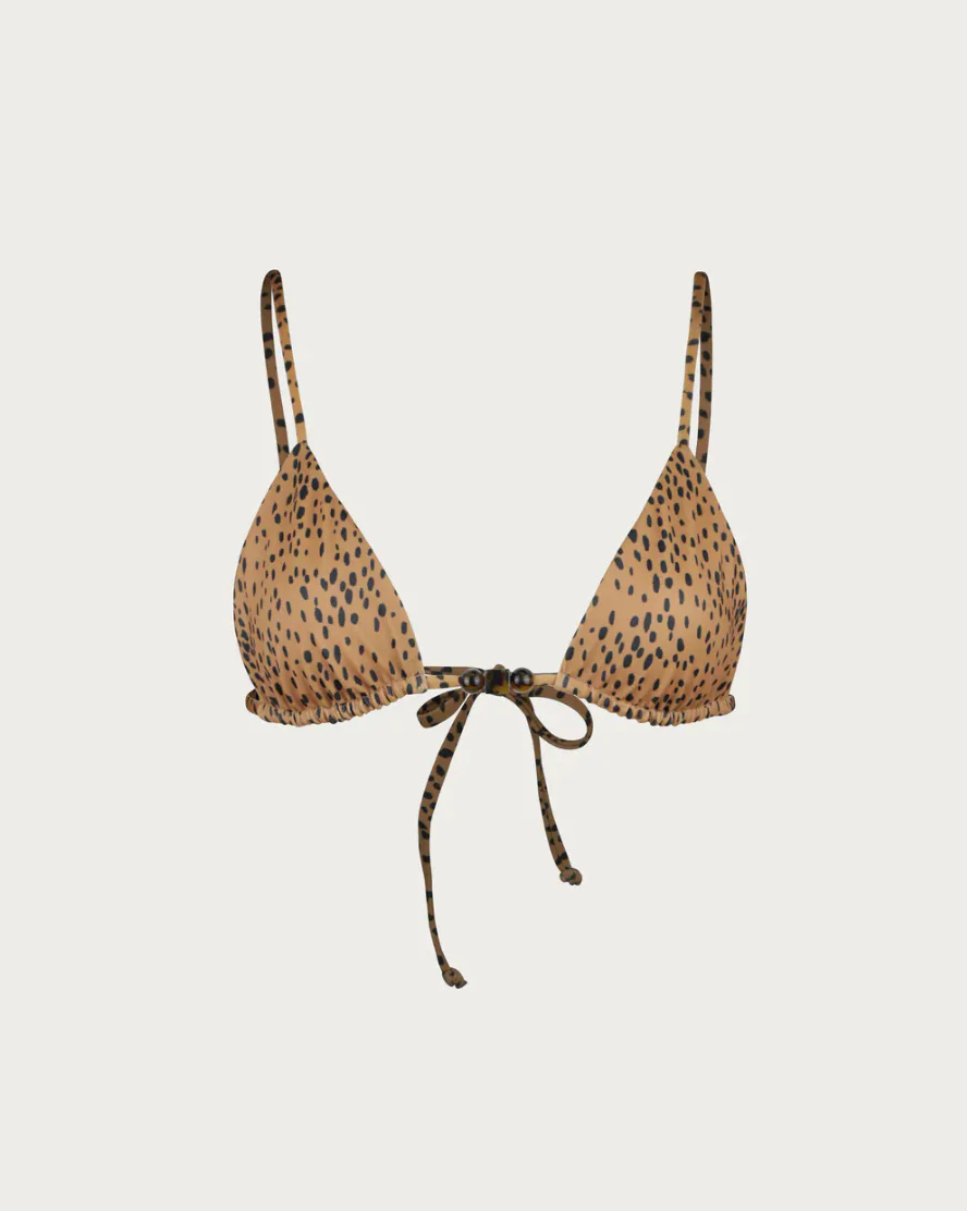 Kourtney Kardashians Swimsuits For Her Hawaii Vacation Are All So Stylish 2801