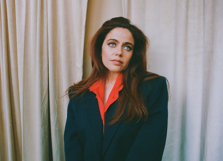 Molly Gordon, Behind the Scenes and Center Stage