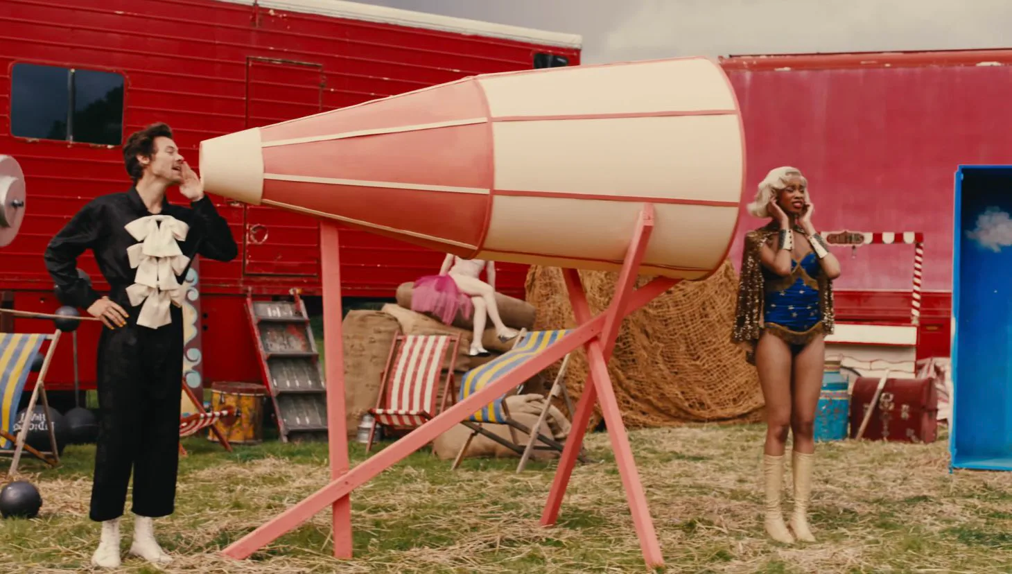 A Breakdown of Harry Styles' Fashion in His 'Daylight' Music Video